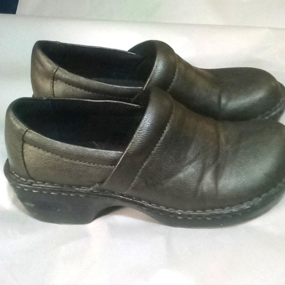 boc | Shoes | Boc Born Concept Peggy Pewter Gray Metallic Clogs Size 85 ...